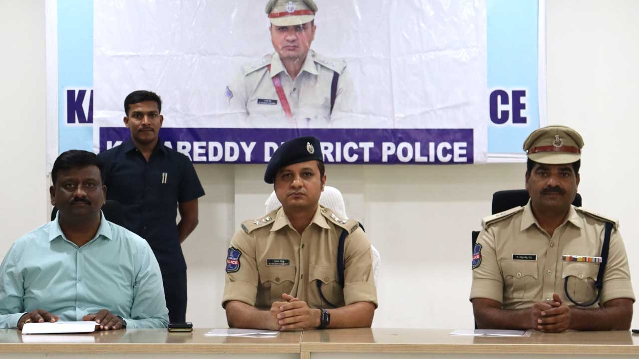 Sp Rajesh Chandra | మొబైల్స్ రికవరీలో ప్రథమ స్థానంలో కామారెడ్డి - aksharatoday.in