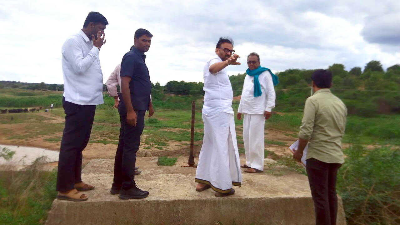Jukkal MLA | కాలువ మరమ్మతు పనుల పరిశీలన