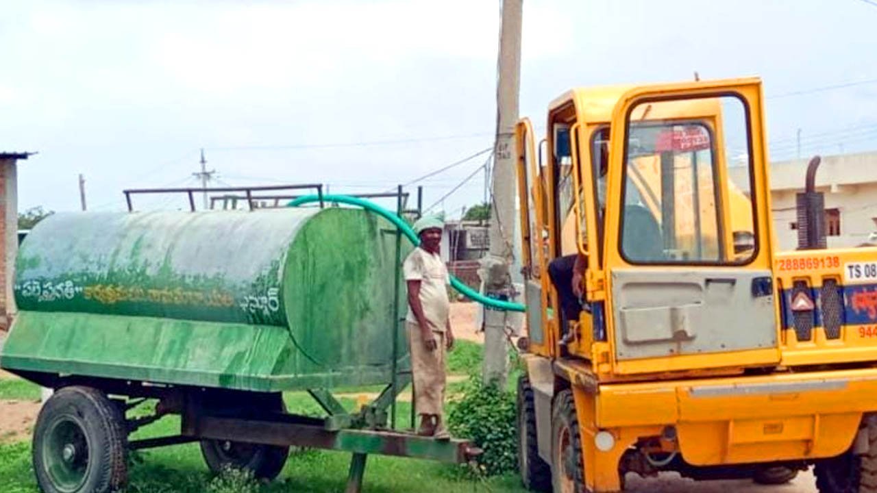 Madnoor mandal | ప్రైవేట్‌ పనులకు జీపీ ట్రాక్టర్లు..